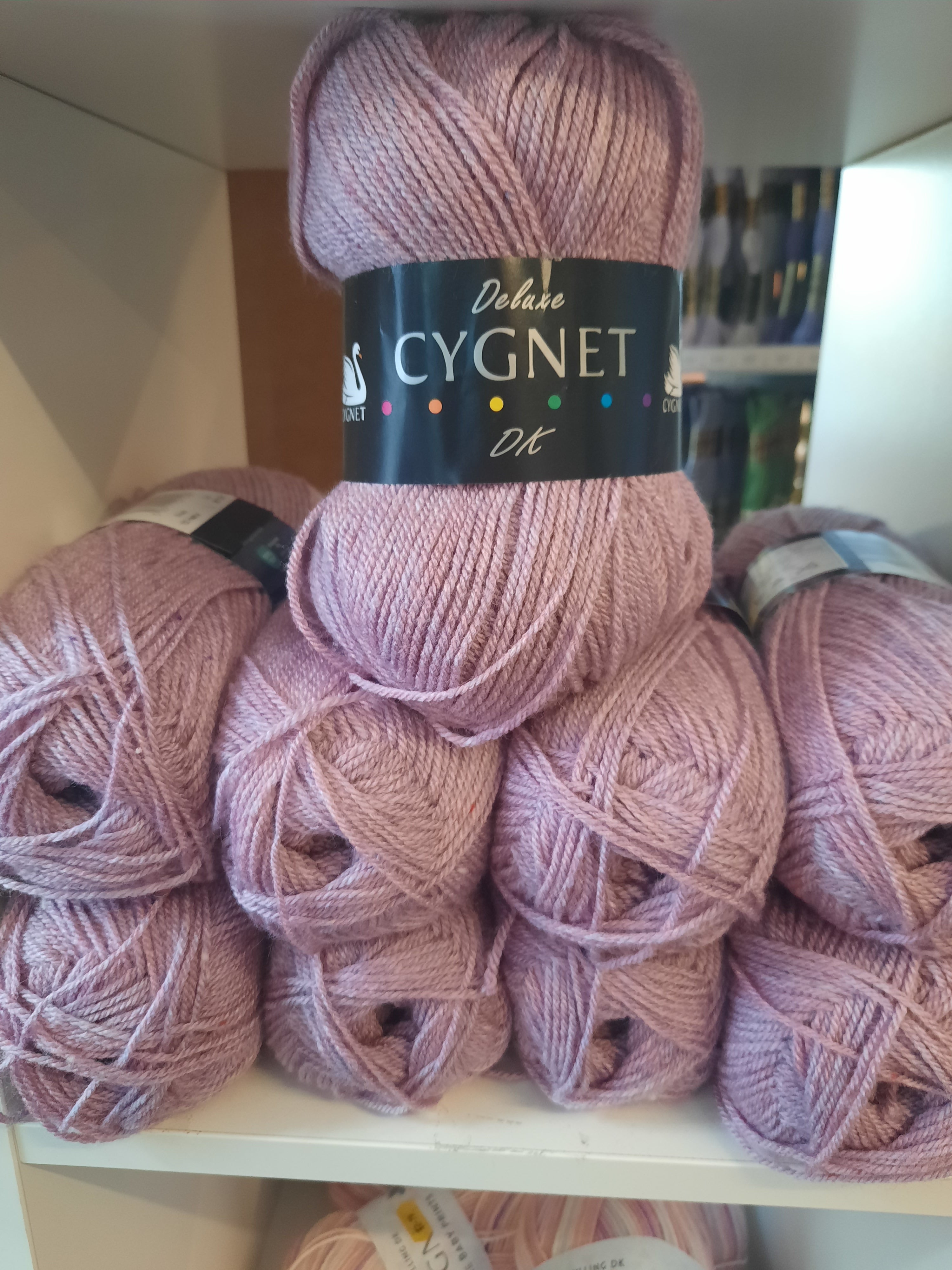 Cygent Yarn – The Stitching Elmers